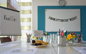 Öfter mal was Neues ausprobieren – Handlettering-Workshop | Gelbkariert